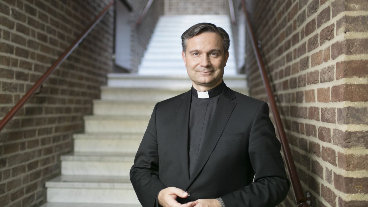 Markus Hofmann wird neuer Stadtdechant von Bonn - DOMRADIO.DE